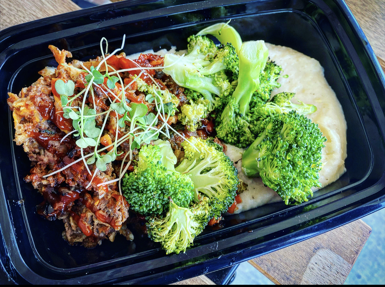 BBQ Meatloaf w/ Parsnip Potato Mash & Roasted Broccoli - Ready Set Prep'd